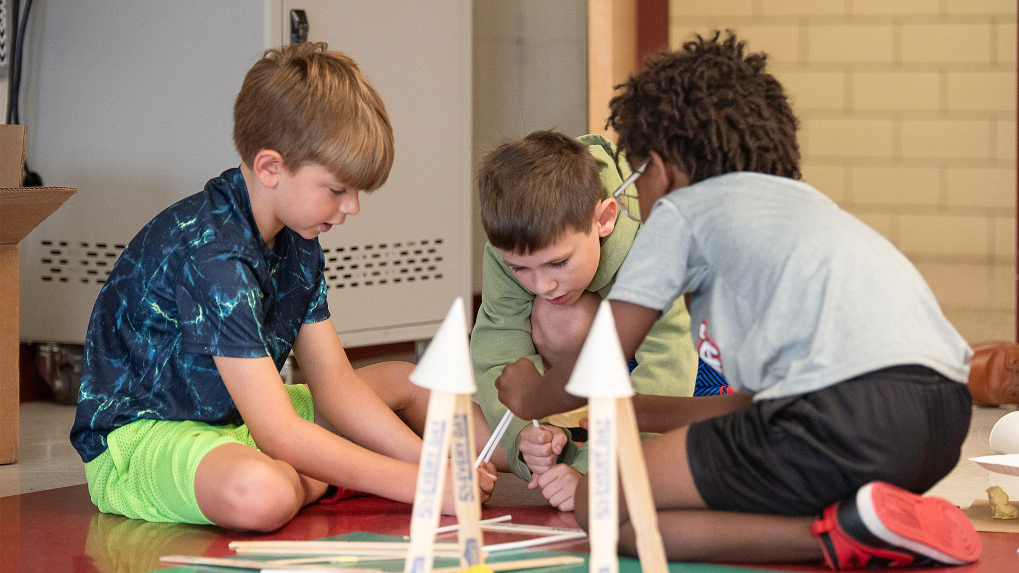 3 Ways Students Benefit From Hands-On Learning | National Inventors ...