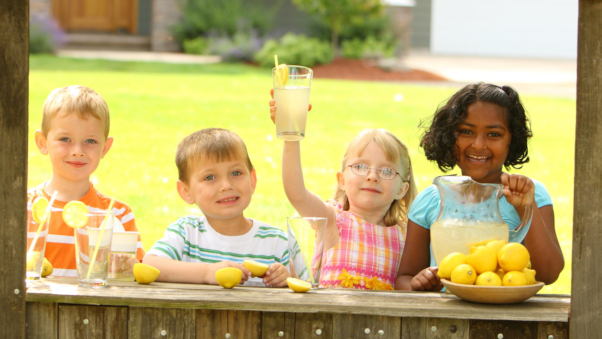 STEM Activity: Make Your Own Sparkling Lemonade | National Inventors Hall of Fame®