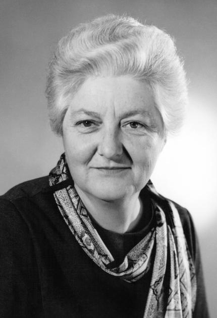 Alice Stoll | National Inventors Hall of Fame® Inductee