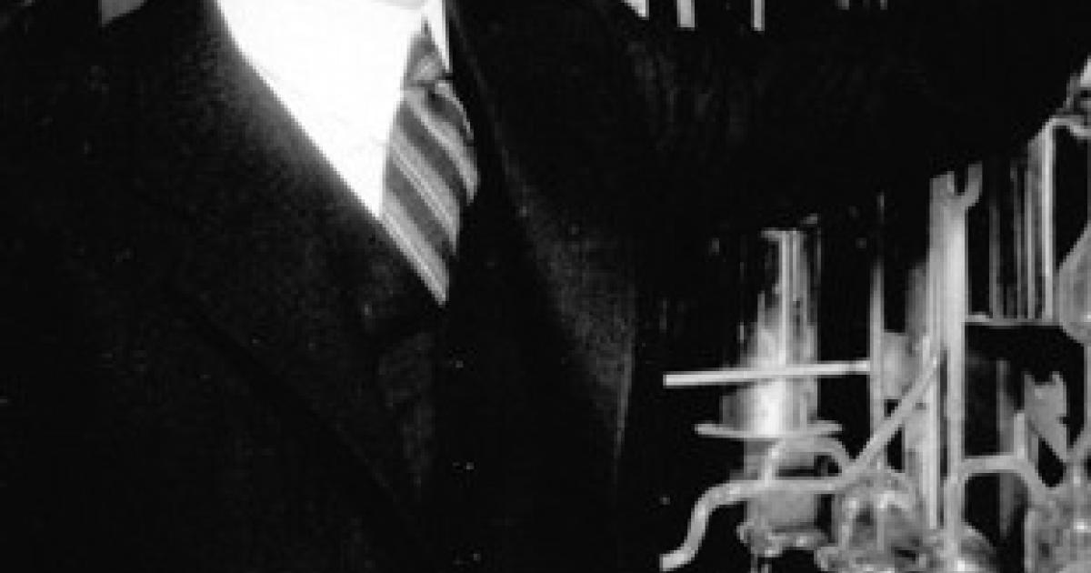 NIHF Inductee Robert Williams Invented Vitamin Synthesis