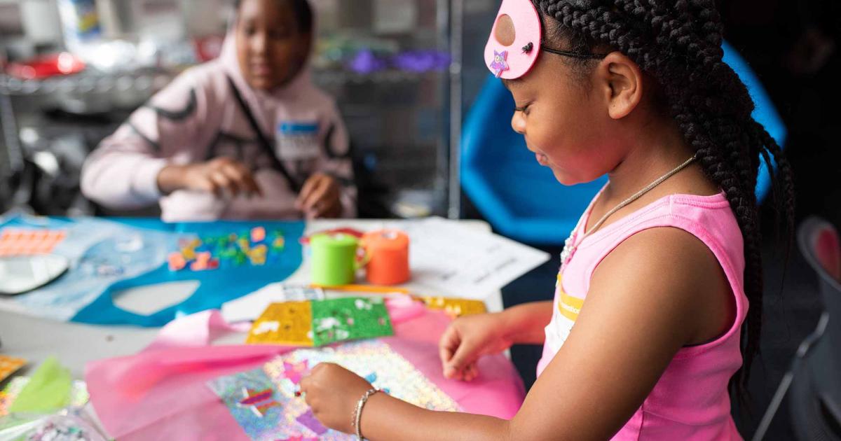 5 DIY STEM Costumes You Can Make with a Cardboard Box | National ...