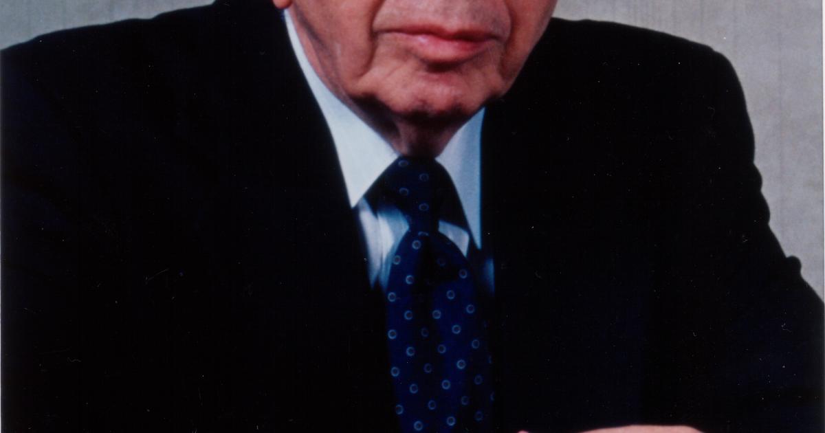 NIHF Inductee Wallace Coulter Invented the Coulter Principle