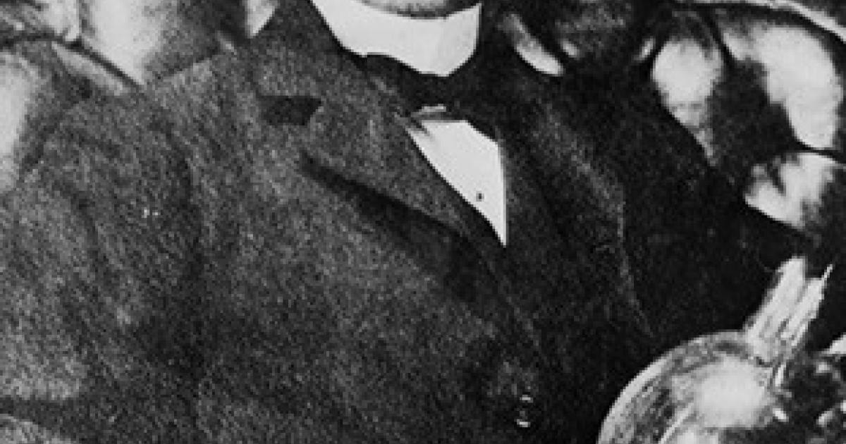 NIHF Inductee Peter Cooper Hewitt Invented the Mercury Vapor Lamp